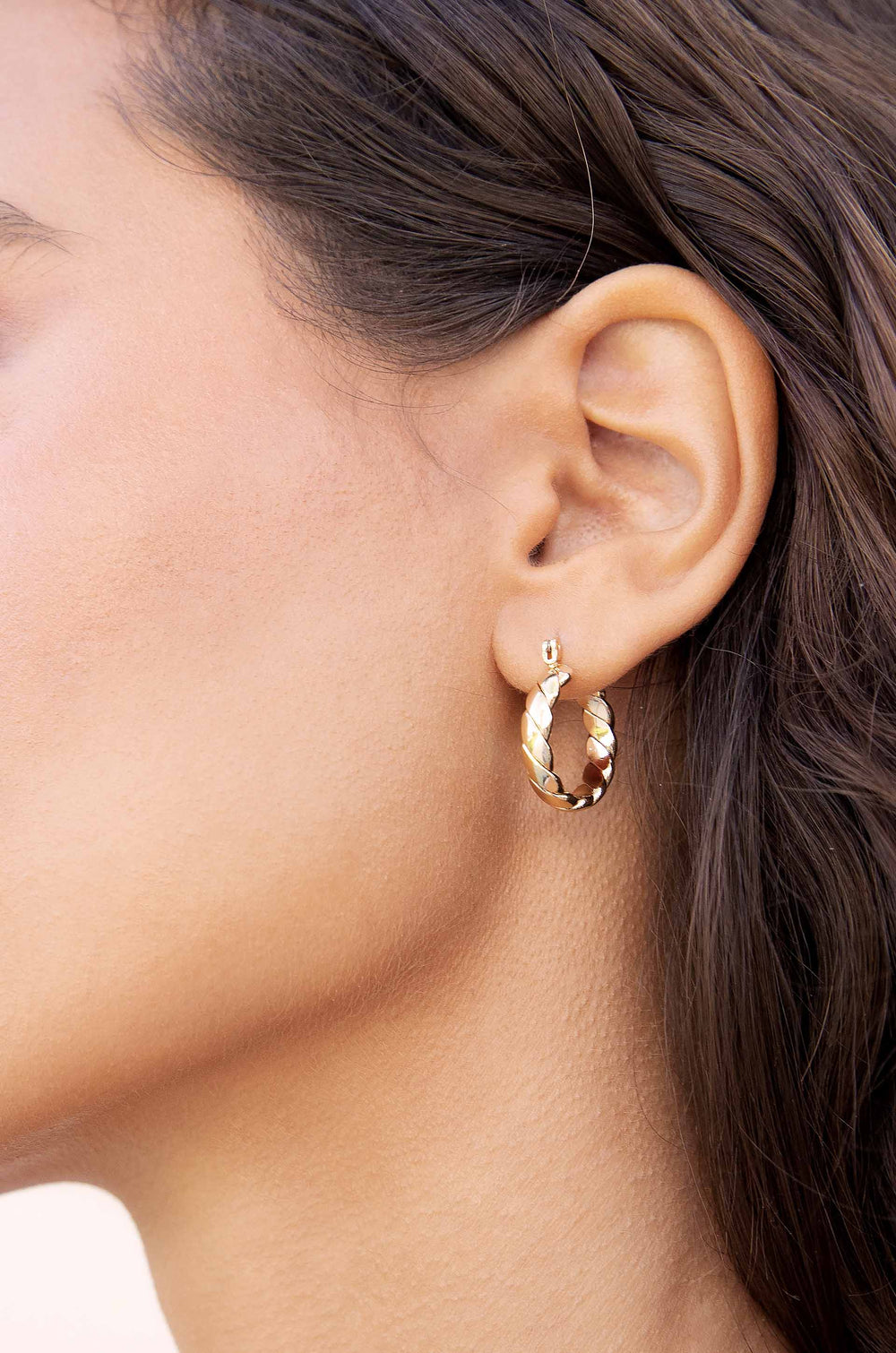Textured Mini Hoops Earrings | Lady Black Tie