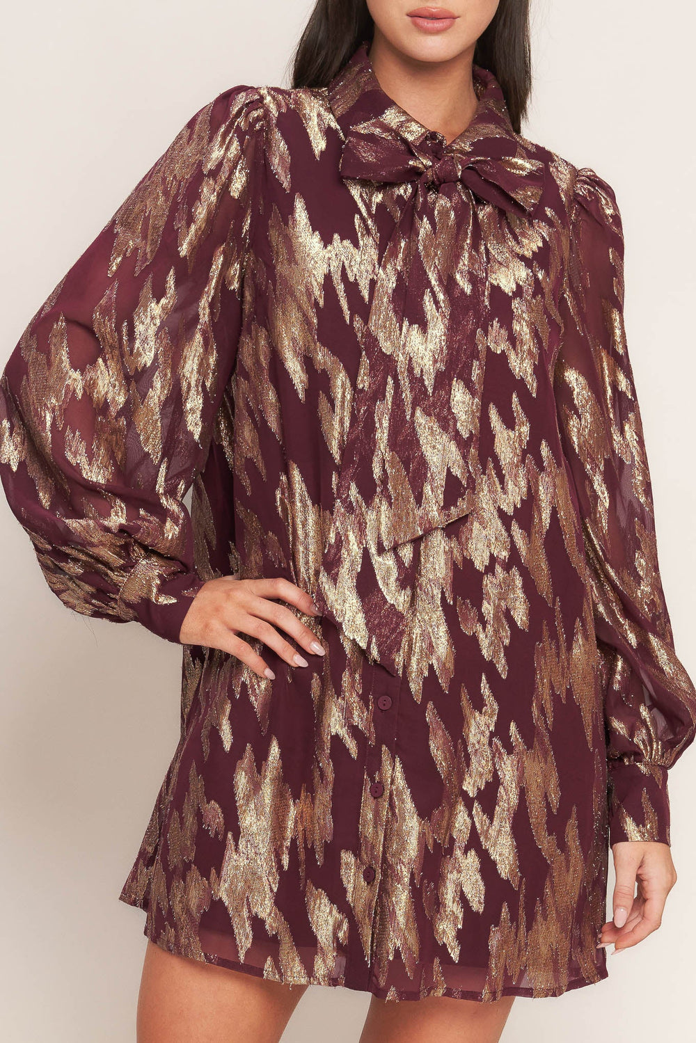 METALLIC MUSE BURGUNDY LONG SLEEVE MINI DRESS | Lady Black Tie